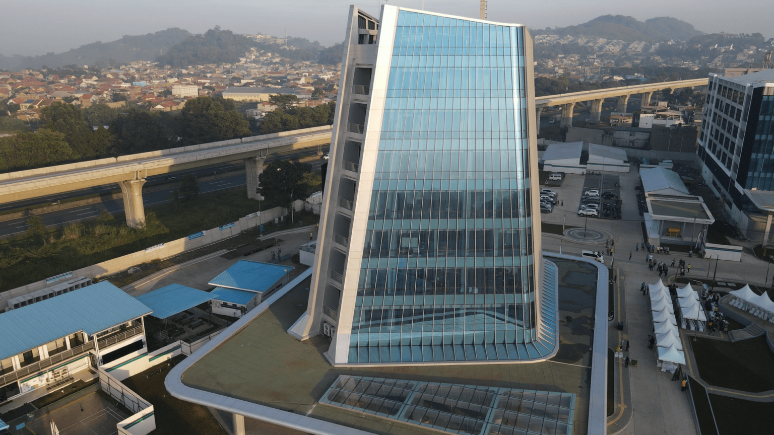 Visi dan Misi - Universitas Jenderal Achmad Yani