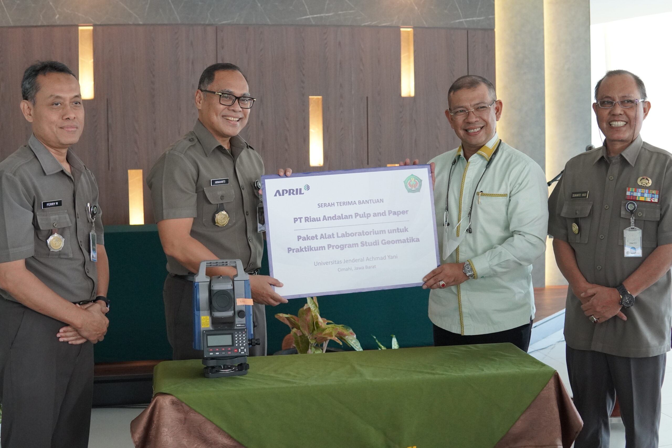 Prodi Teknik Geomatika Menerima Bantuan Alat Laboratorium dari PT RAPP ...