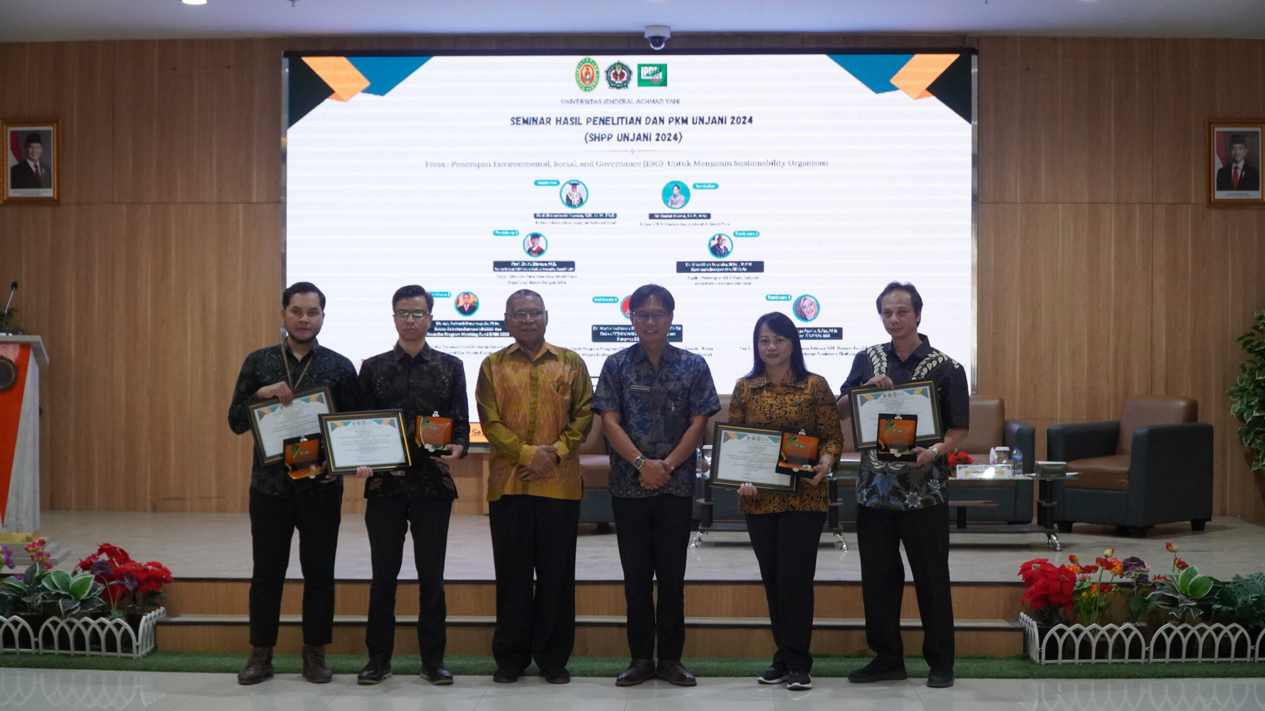 Seminar Hasil Penelitian dan PKM Universitas Jenderal Achmad Yani Tahun ...