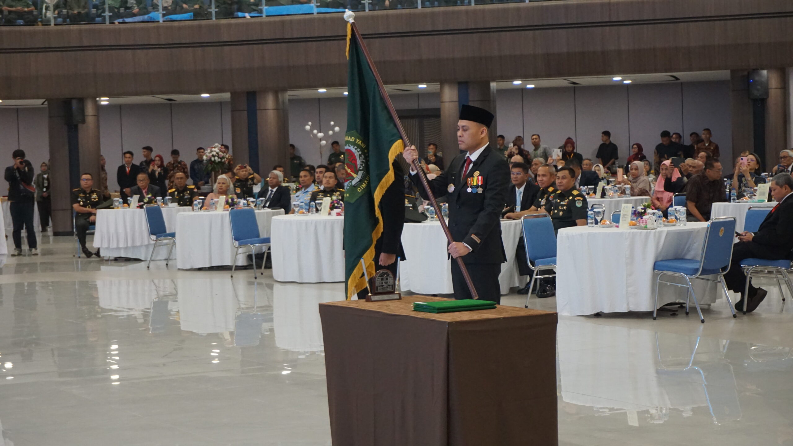 Prof. Dr. Agus Subagyo, S.IP., M.Si. Resmi Pimpin Universitas Jenderal ...